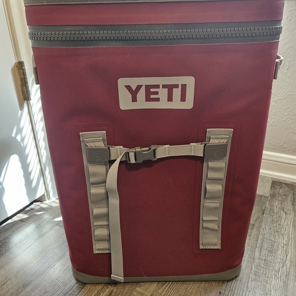 Yeti | Bags | Yeti Backpack Cooler | Poshmark